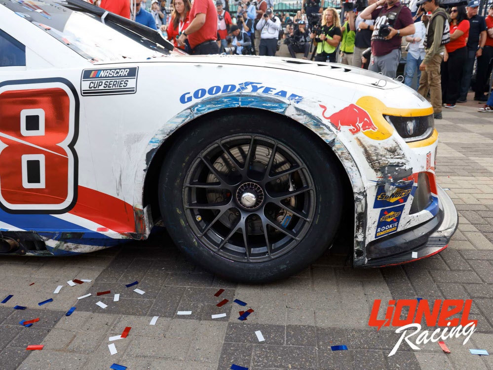 2025 Shane Van Gisbergen #88 WeatherTech - ROVAL Win / Raced NASCAR 1/ ...